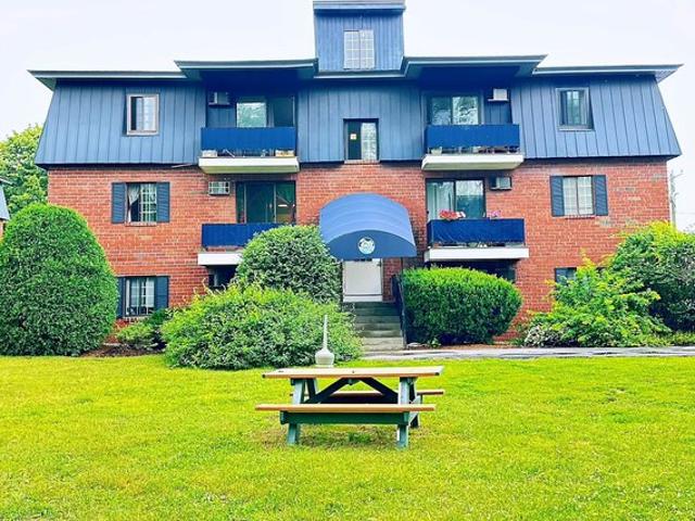 34 Dunbarton Rd Apt 2D, Manchester, NH 03102