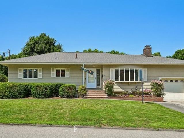 34 Duston Dr, Methuen, MA 01844