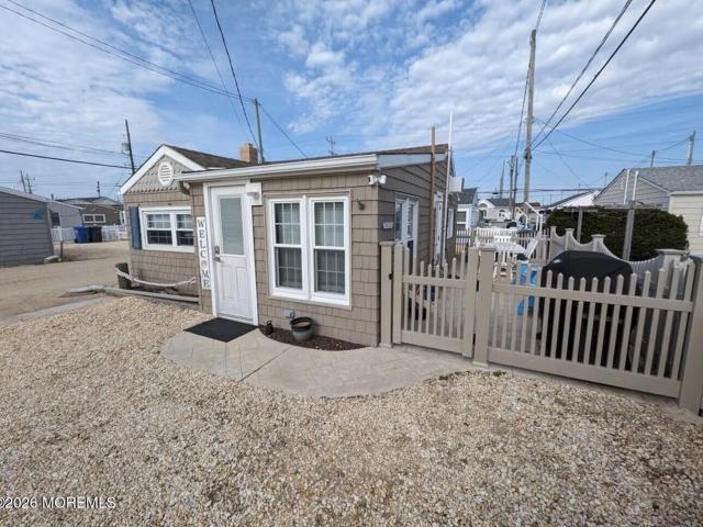 34 E Tarpon Way