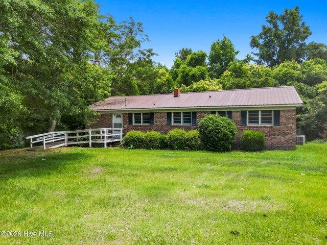 34 Elm Loop Ln, Whiteville, NC 28472