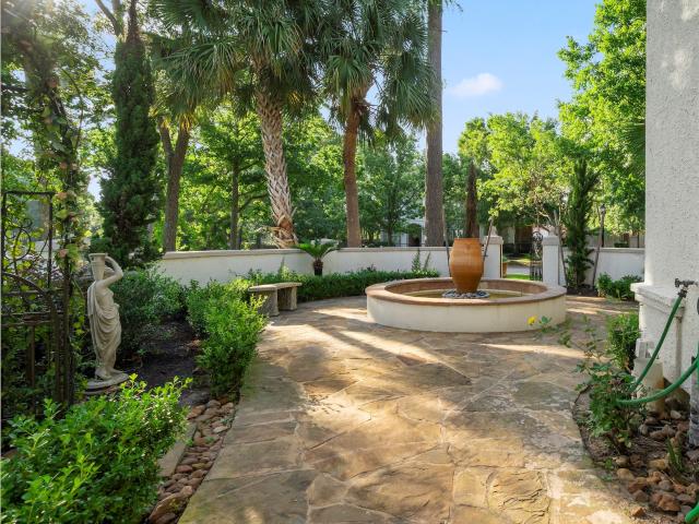 34 Forest Green Trail