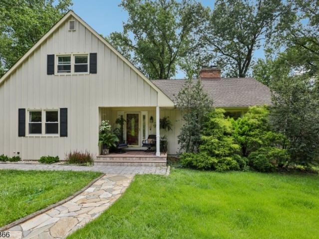 34 Forest Dr