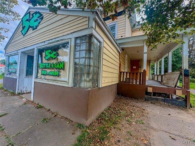 34 Franklin St, Auburn, NY 13021