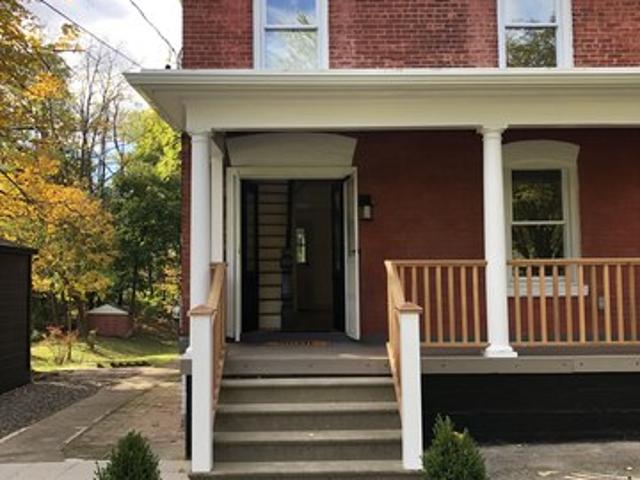 34 Garden St, Red Hook, NY 12571