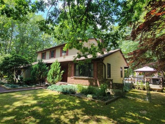 34 Greenshire Way, Walden, NY 12586