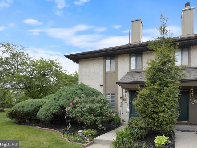 34 Hampshire Drive