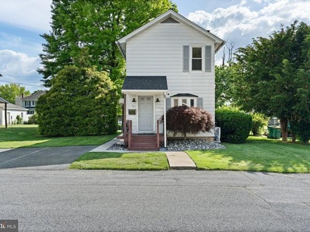 34 Half St, Hershey, PA 17033