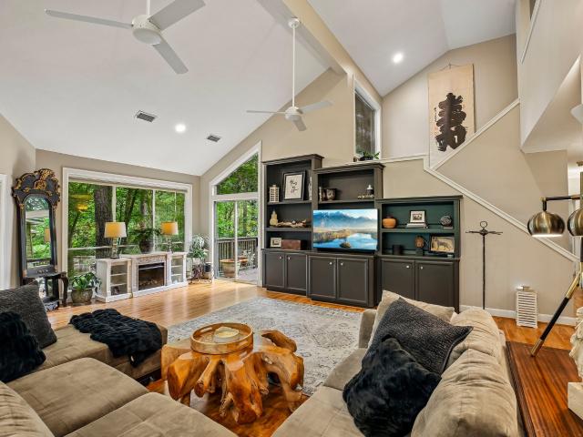 34 Highbush Court