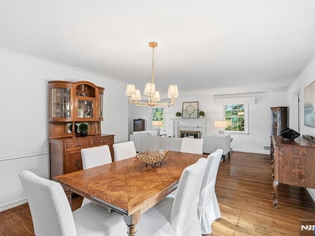 34 Hillside Avenue