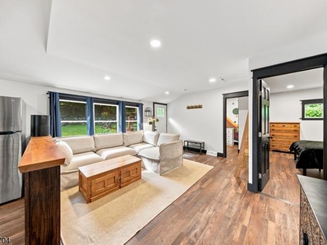 34 Hillside Dr