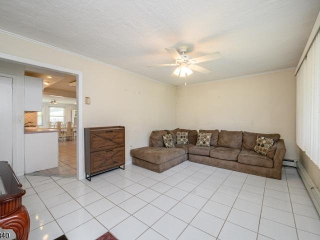 34 Hunterdon Rd