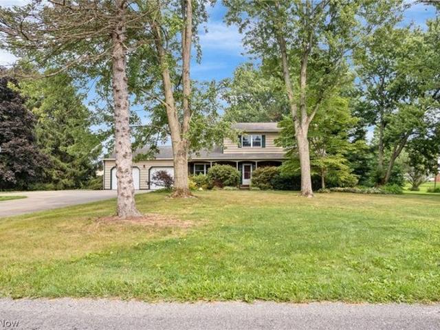 34 Kehner Rd, Mogadore, OH 44260