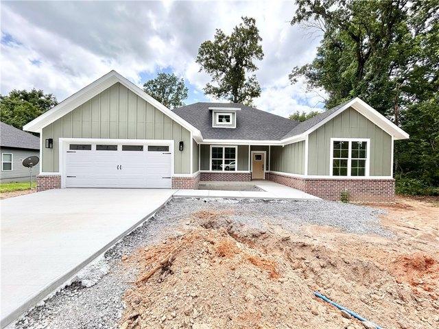 34 Kirkwall Dr, Bella Vista, AR 72715