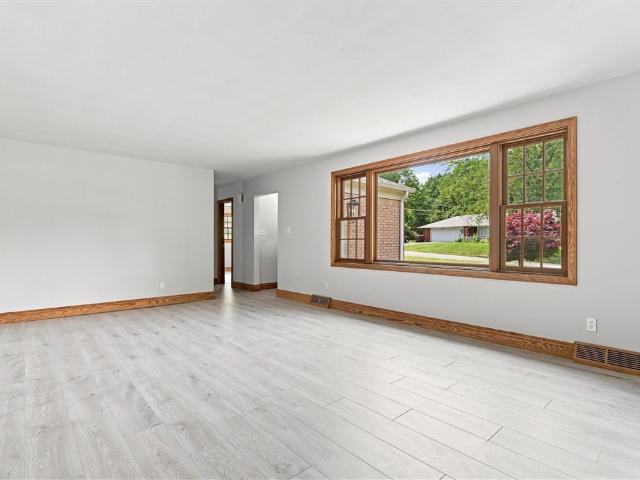 34 Lilac Dr