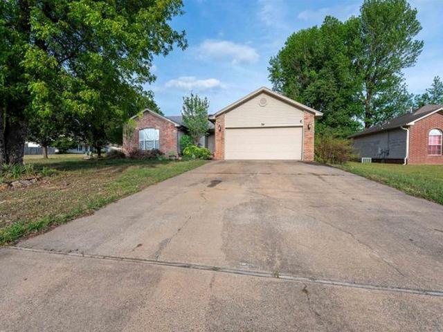 34 Magnolia Dr, Cabot, AR 72023