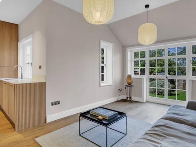 34 Meadvale Road, London, W5 1NP, United Kingdom | 3 bed townhouse for rent #156073731 | Rentberry