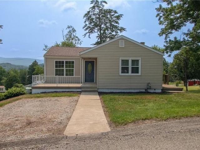 34 Mountain View St, Smithfield, PA 15478