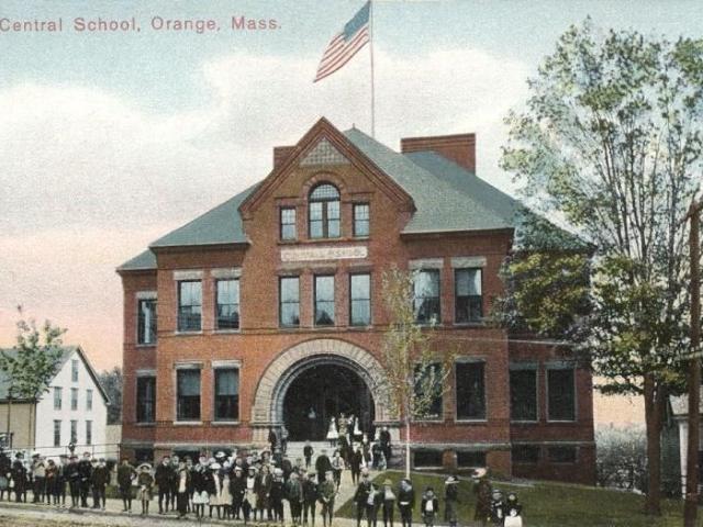 34 N Main St