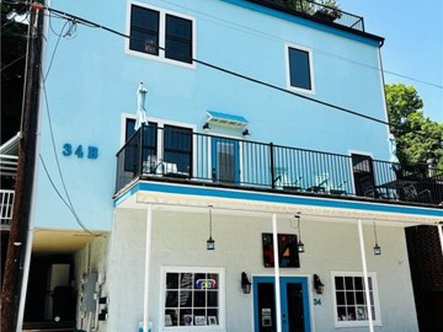34 N Main St, Eureka Springs, AR 72632