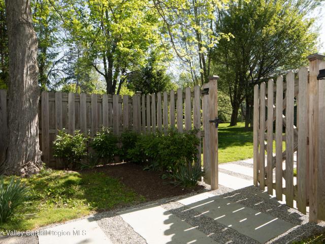 34 N Maple Avenue
