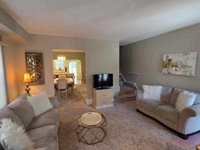 34 N Montgomery Ave