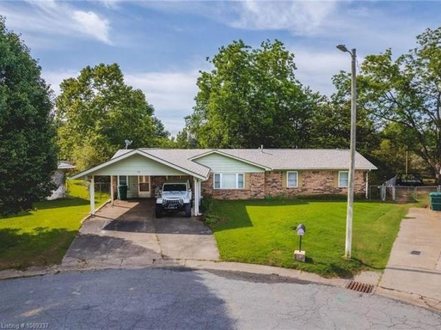 34 N Redwood Dr, Sallisaw, OK 74955