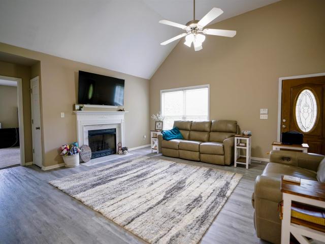 34 Oakbrook Circle