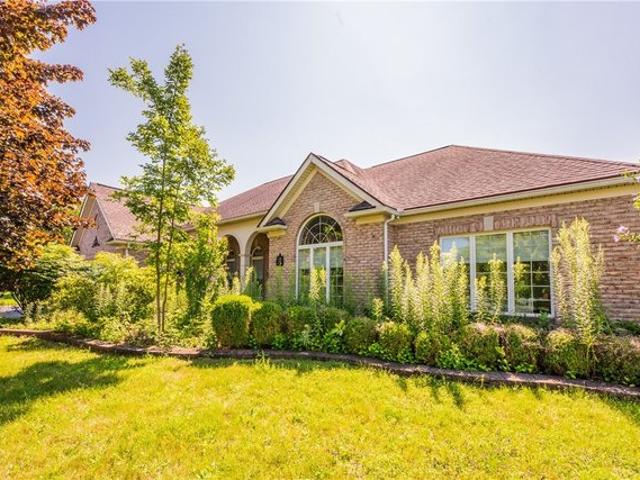 34 Olde Prestwick Way, Penfield, NY 14526