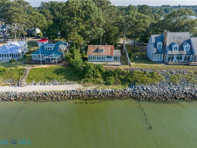 34 Orion Ave, Deltaville, VA 23043