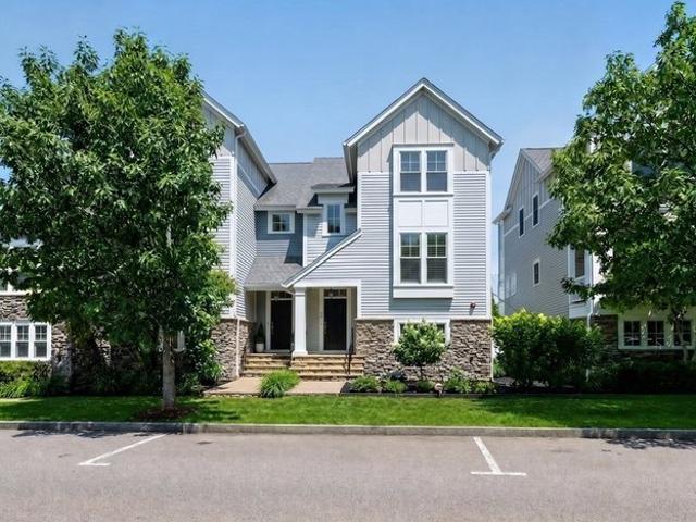 34 Parkview St, Weymouth, MA 02190