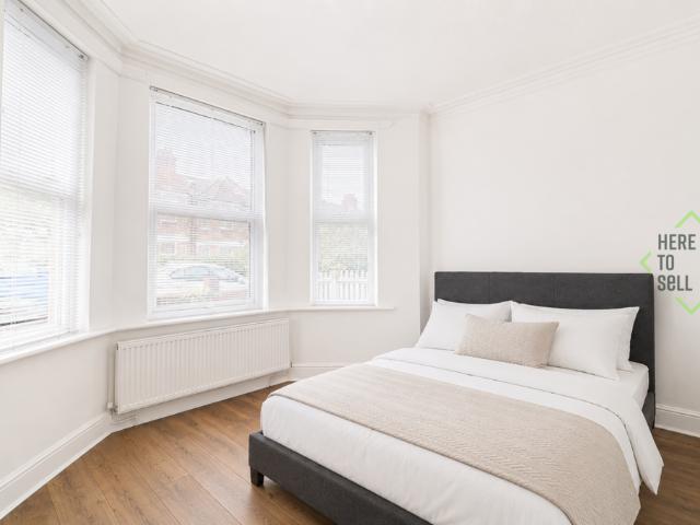 34 Pembroke Road, London N10 1 bed flat to rent £1,750 pcm £404 pw