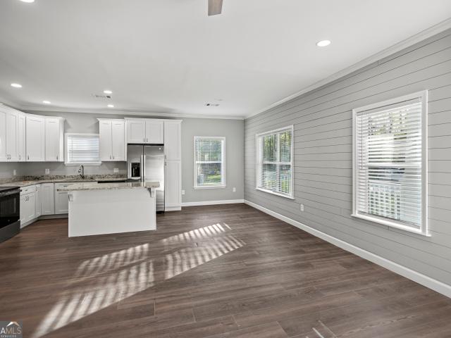 34 Pear Street SW