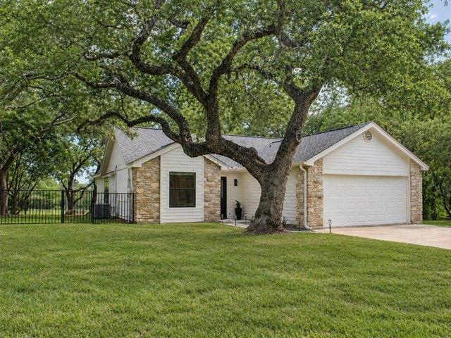 34 Pebblebrook Ln, Wimberley, TX 78676