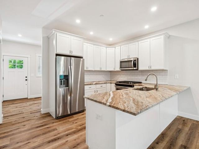 34 Ponemah Hill Rd Unit 2, Milford, NH 03055