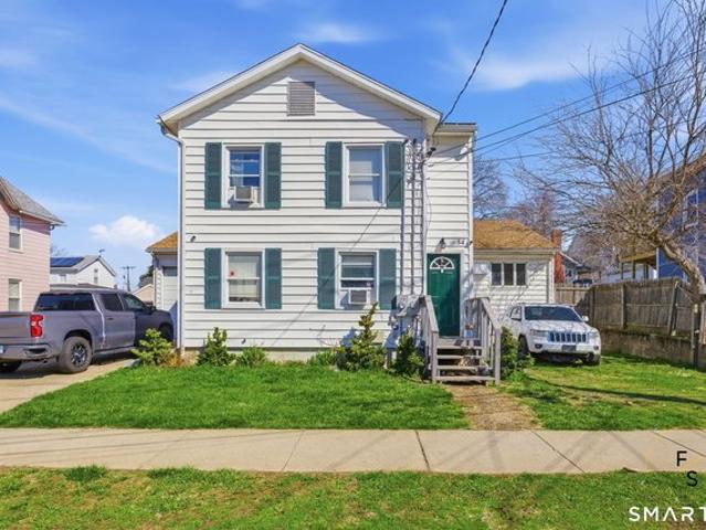 34 Pleasant St, New Britain, CT 06051