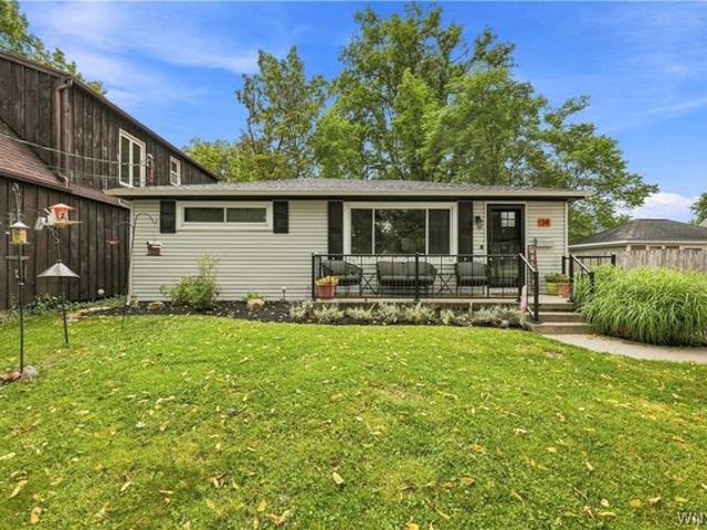 34 Plymouth Pl, Buffalo, NY 14221