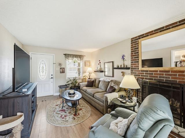 34 Pruner Street