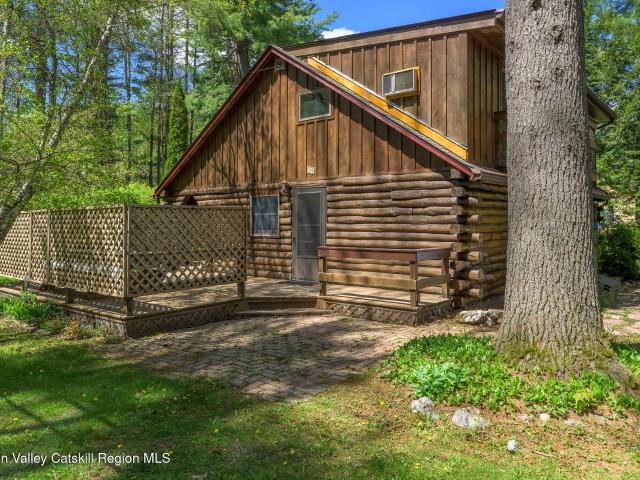 34 Queechy Shore Beach Road