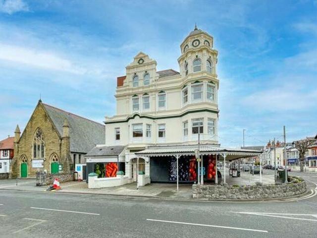 34 Queens Road, Royal Manor Park, Llandudno, 1 Bedroom Apartment