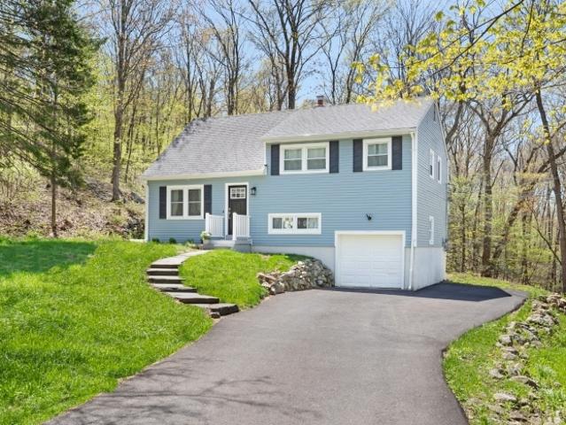 34 Rogers Ln
