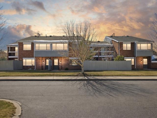 34 Rosewood Dr, Unit 34, Stoughton, MA 02072 | MLS #73482