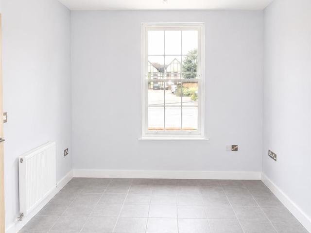 34 Rowland Court, Shrewsbury, SY2 6FP