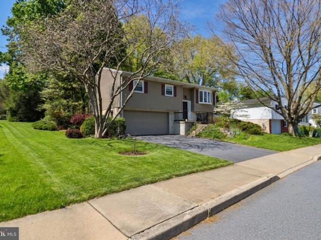 34 S Oak St, Lititz, PA 17543