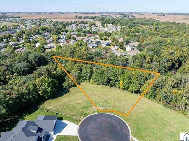 34 S Pointe Ct, North Mankato, MN 56003