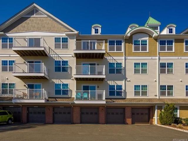 34 Schoolhouse Dr 405, West Hartford, CT in West Hartford, Connecticut