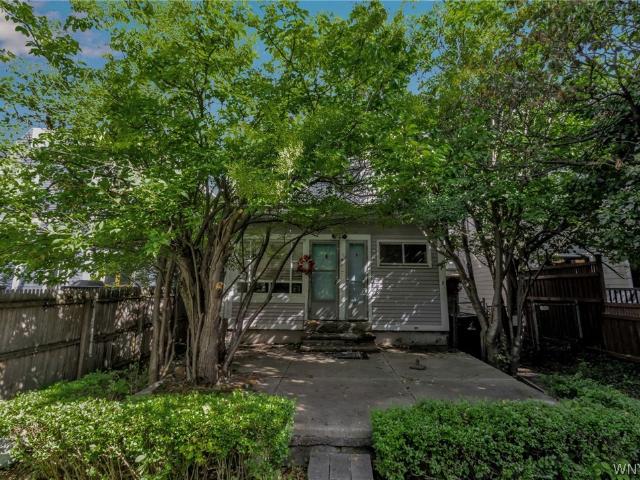 34 Saint James Place