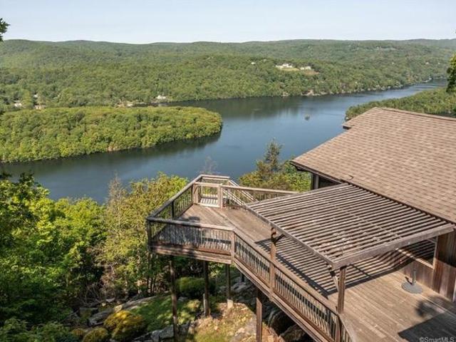 34 Skyline Dr, Sherman, CT 06784