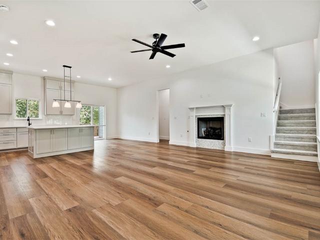 34 Smart Lane
