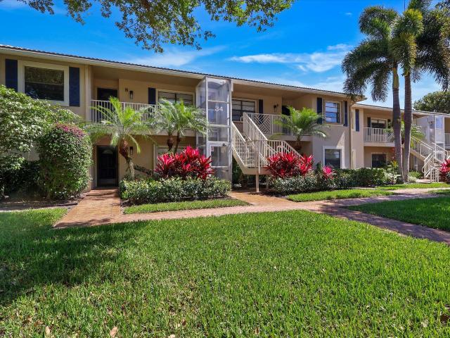 34 Stratford Ln W, Unit D, Boynton Beach, FL 33436 | MLS #B26007