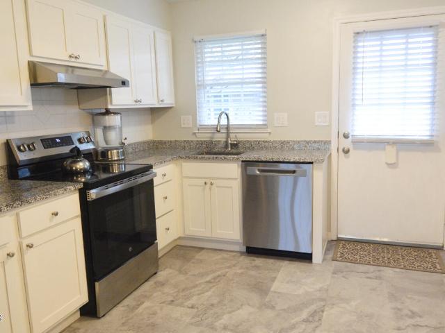 34A Cambridge Circle